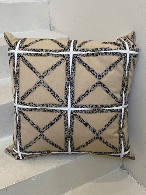 Bandini Design Cushion – Inside Out Design
